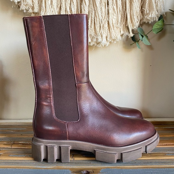 Free People | Shoes | New Free People Brooks Chunky Lug Sole Chelsea ...